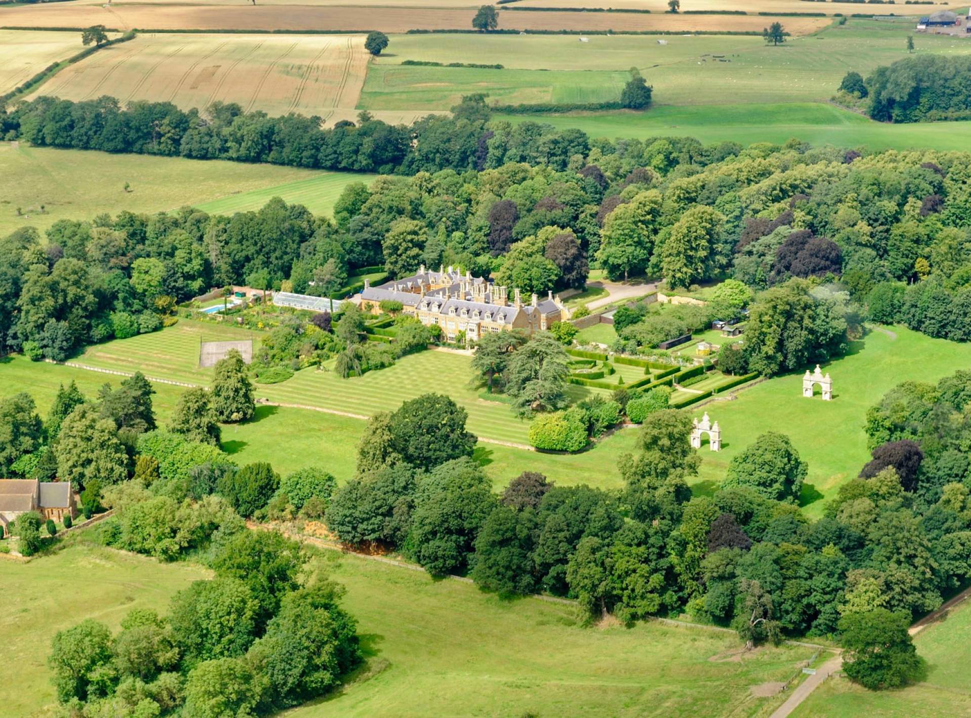 Homepage | Holdenby House